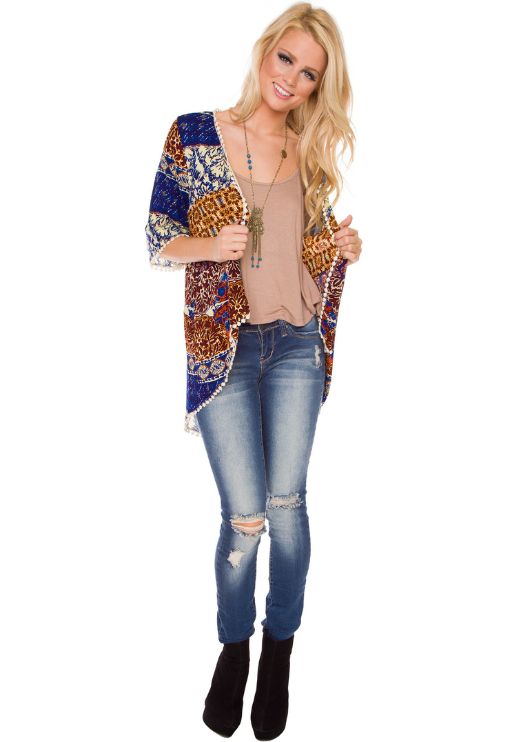 Picture of Allison Holton