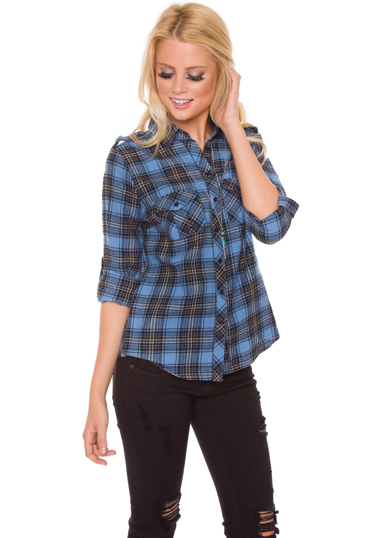 Picture of Allison Holton