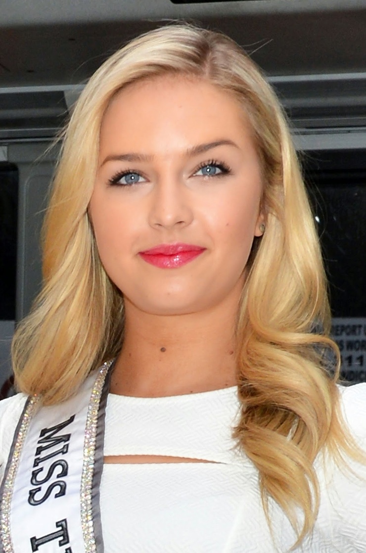 Cassidy Wolf picture