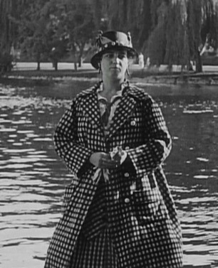 Helen Carruthers picture