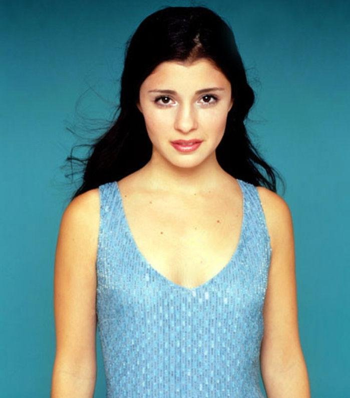 Picture of Shiri Appleby