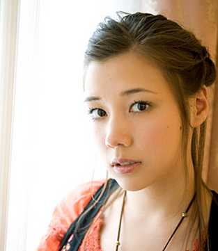 Picture of Riisa Naka
