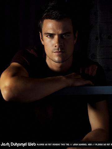 Picture of Josh Duhamel