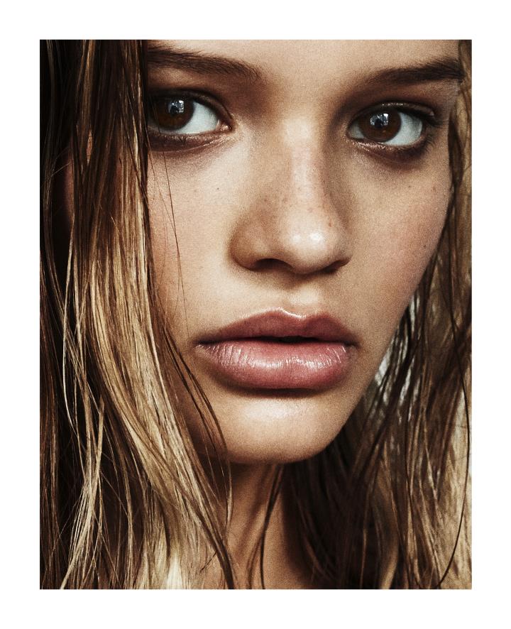 Cayley Lane King picture