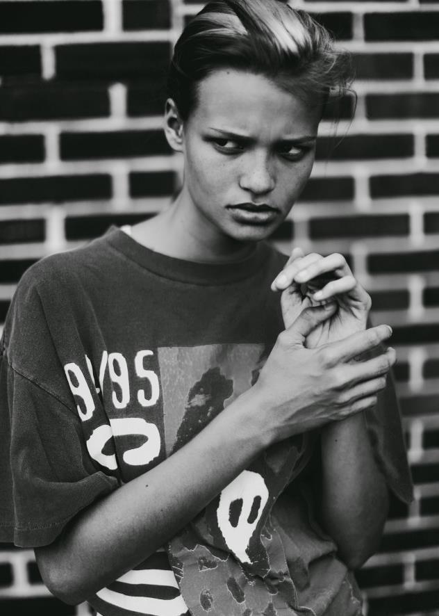 Picture of Cayley Lane King