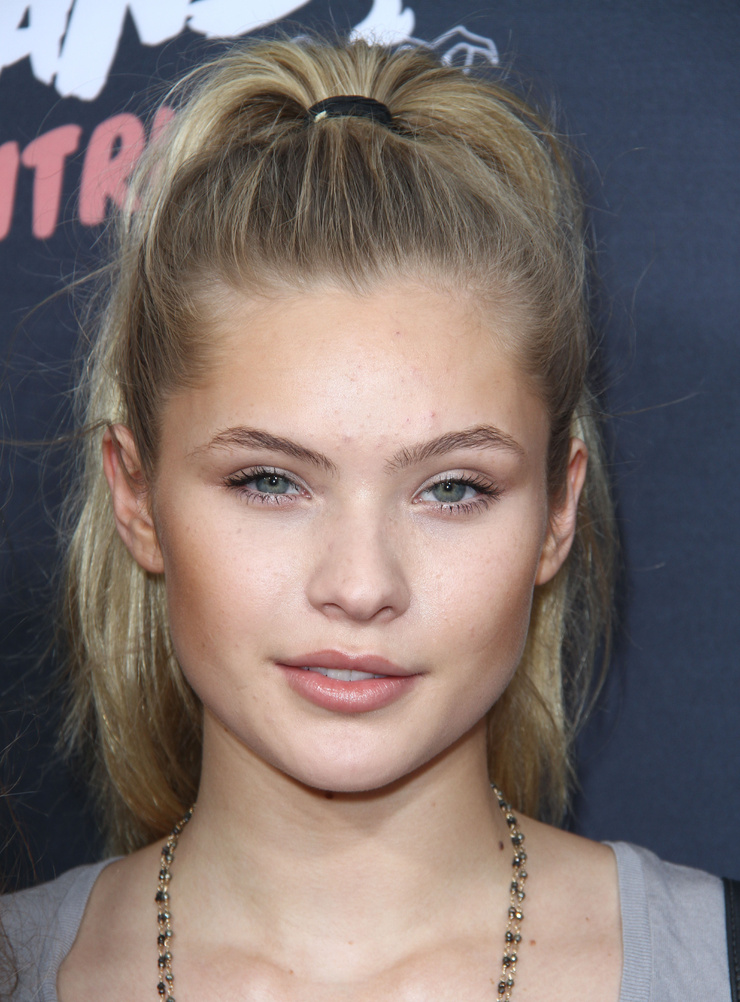 Picture of Josie Canseco