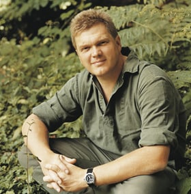Picture of Ray Mears