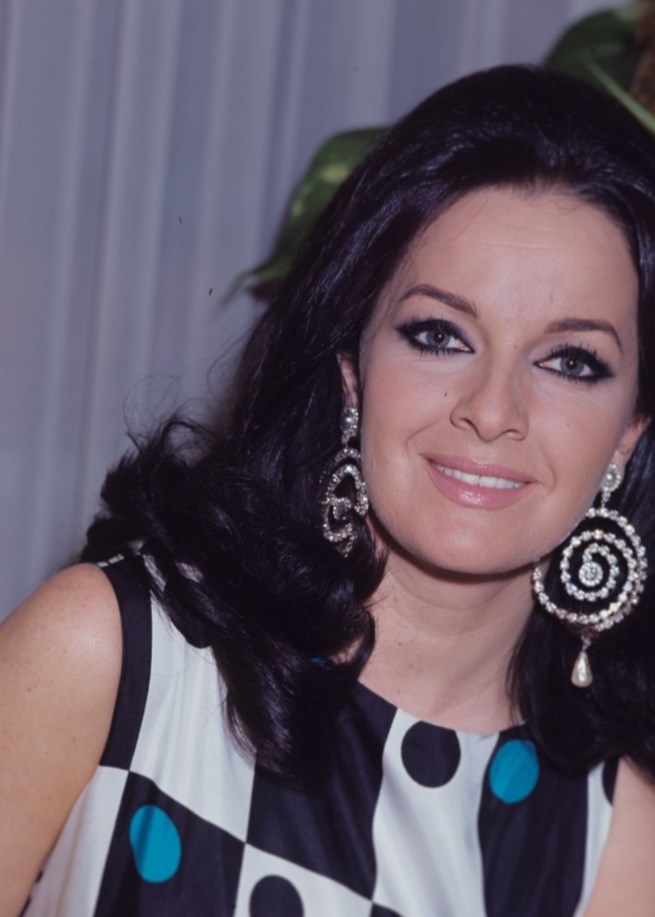 Lisa Gastoni picture