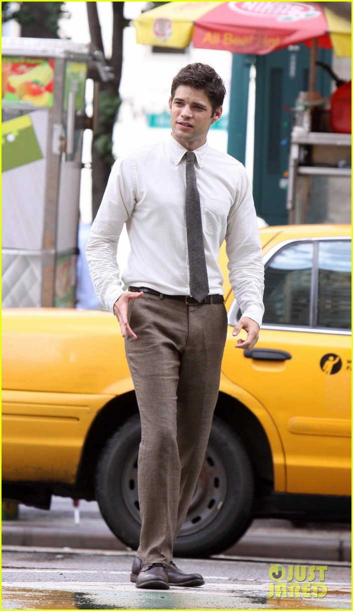 Picture of Jeremy Jordan