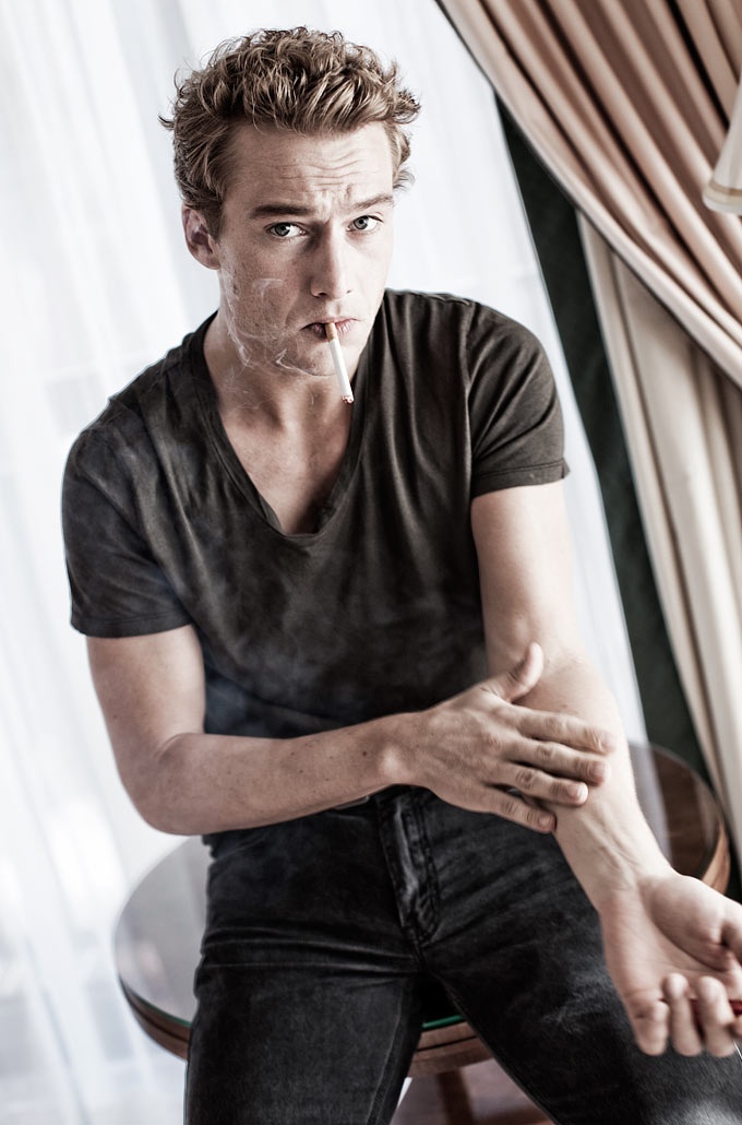 Picture of Alexander Fehling