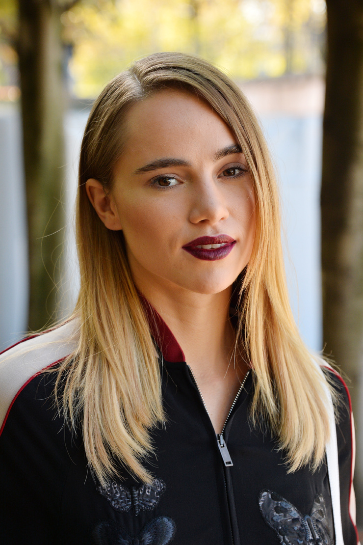 Picture of Suki Waterhouse