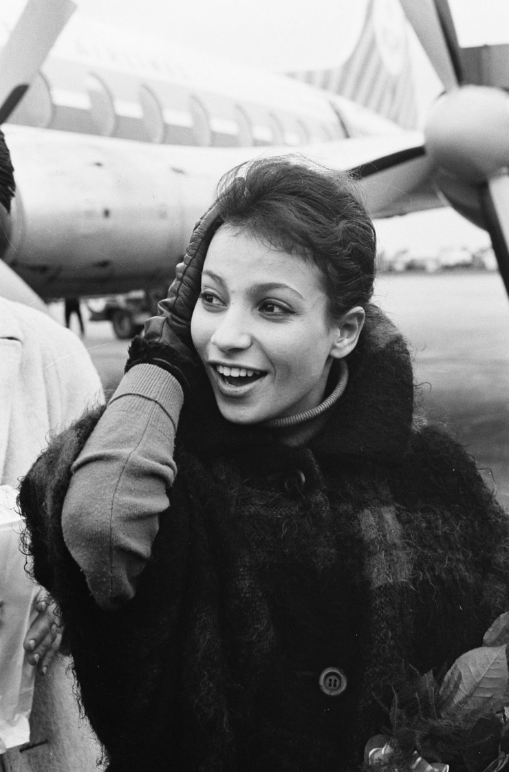 Picture of Esther Ofarim