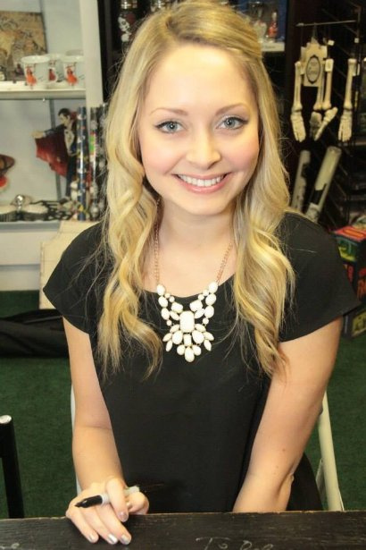 Picture of Chloë Crampton