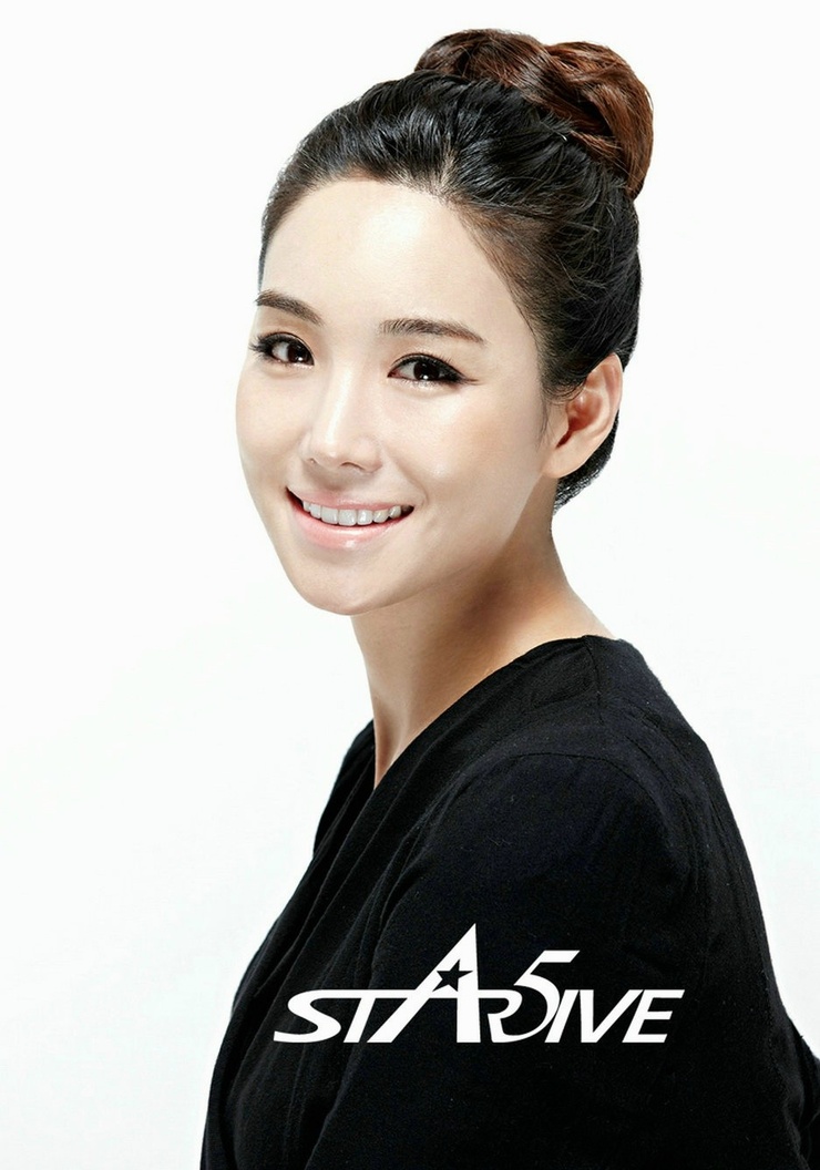 Picture of Yu-ri Lee