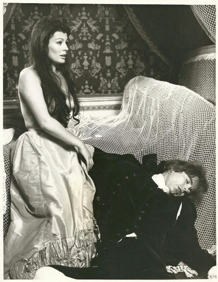 Ann Michelle, Julian Barnes