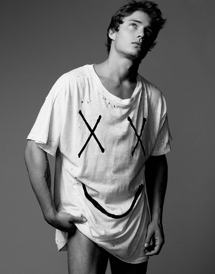 Justin Barnhill image