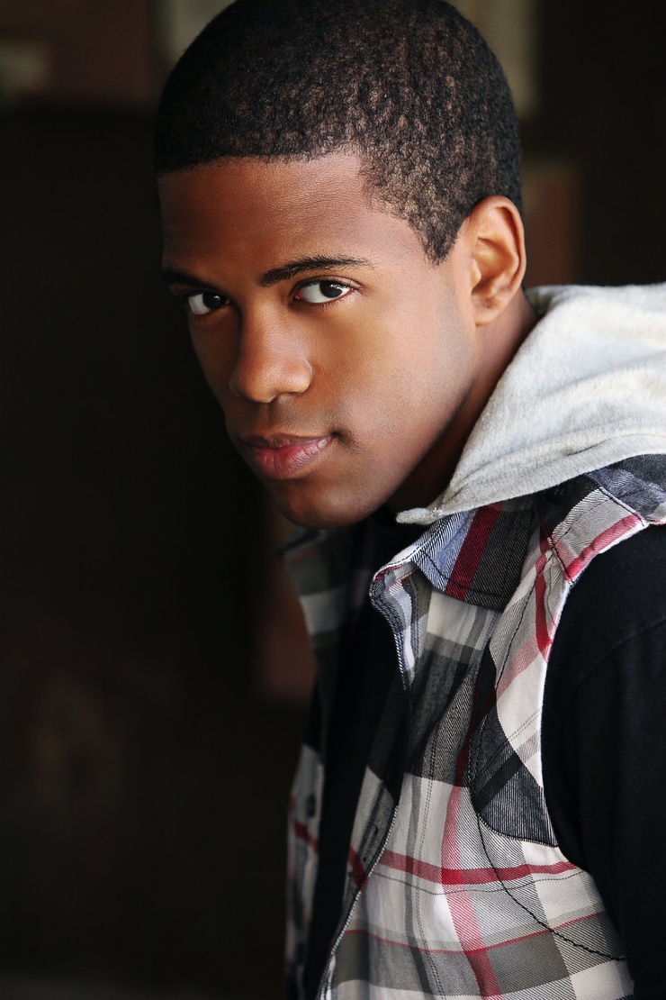 Picture of Dominick Mozee