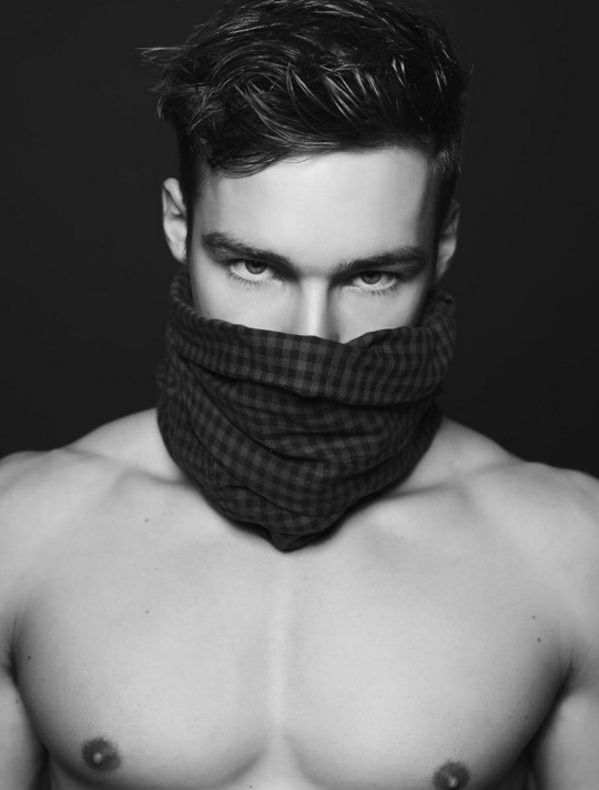 Picture of Hugo Mayhew