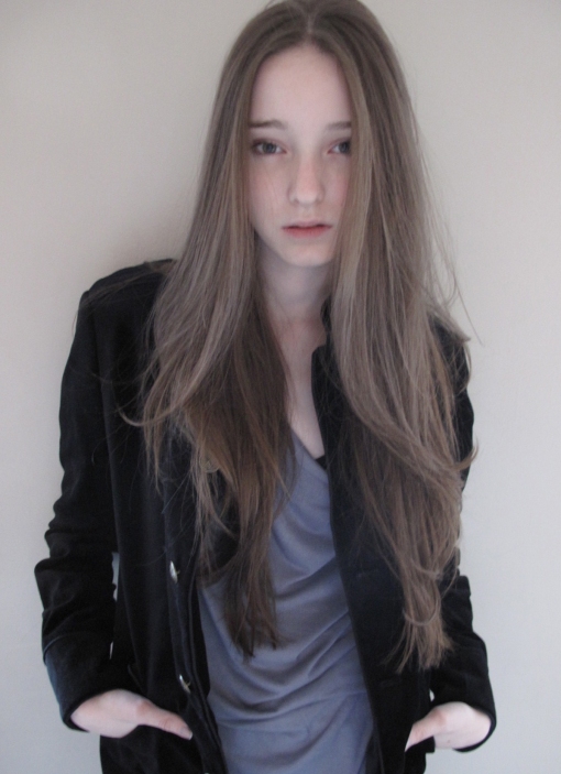 Picture of Emma Dumont