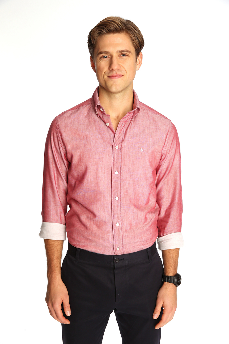 Picture of Aaron Tveit