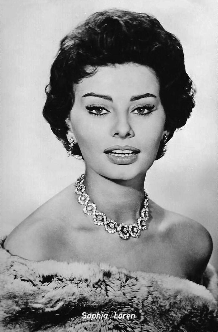 SOPHIA LOREN