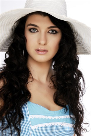 Aslihan Guner picture