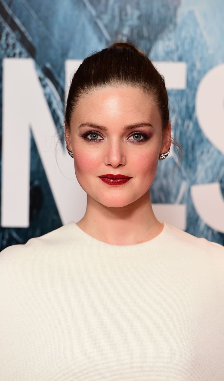 Picture of Holliday Grainger