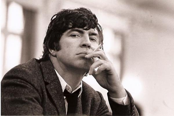 Alan Bates picture