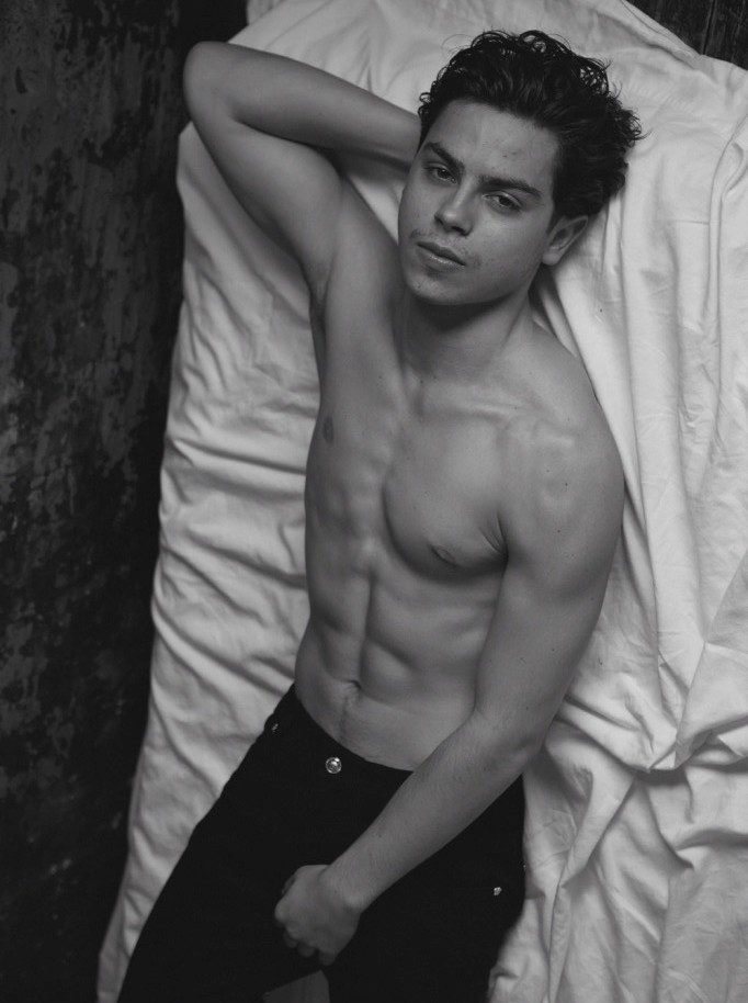 Picture of Jake T. Austin