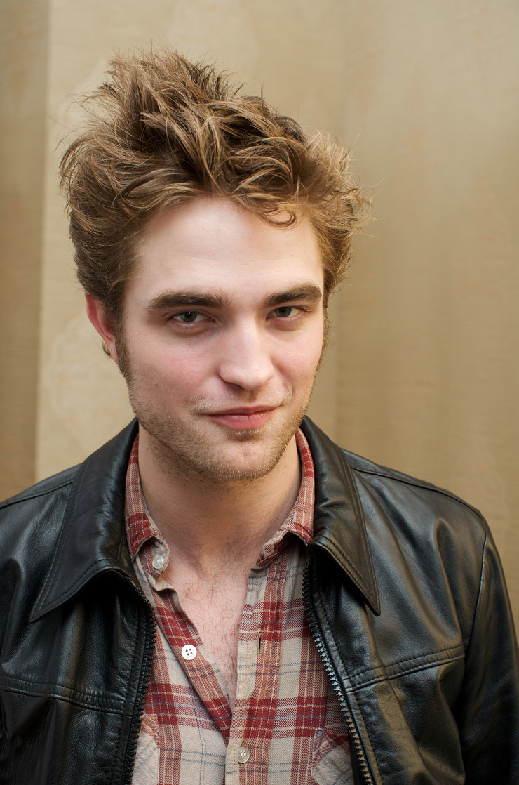 Robert Pattinson image