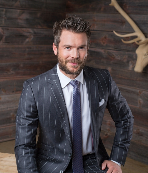 Picture of Charlie Weber