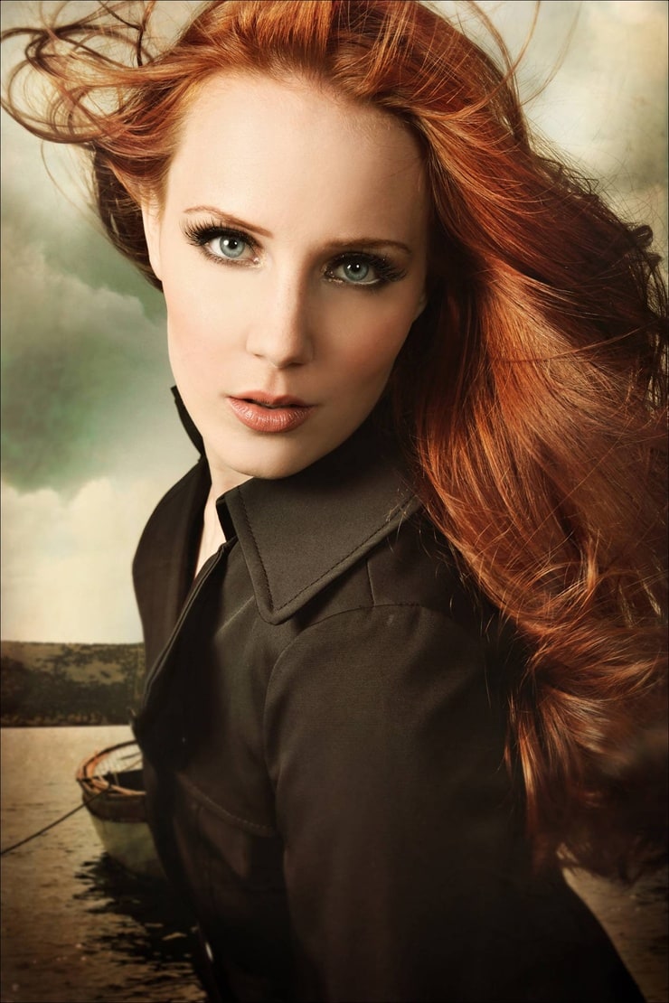 Picture of Simone Simons