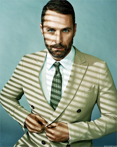 Picture of Raoul Bova