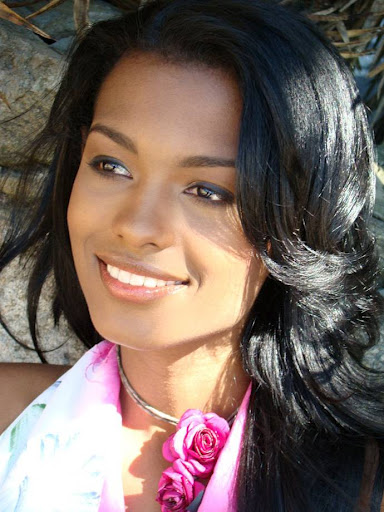 Isabel Correia image